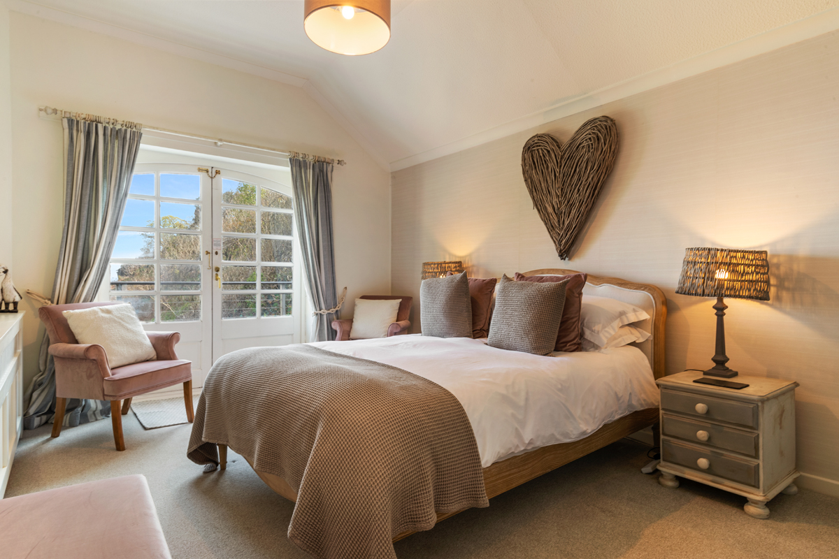 Waterwynch House | Holiday Home in Waterwynch, Tenby | Coastal Cottages