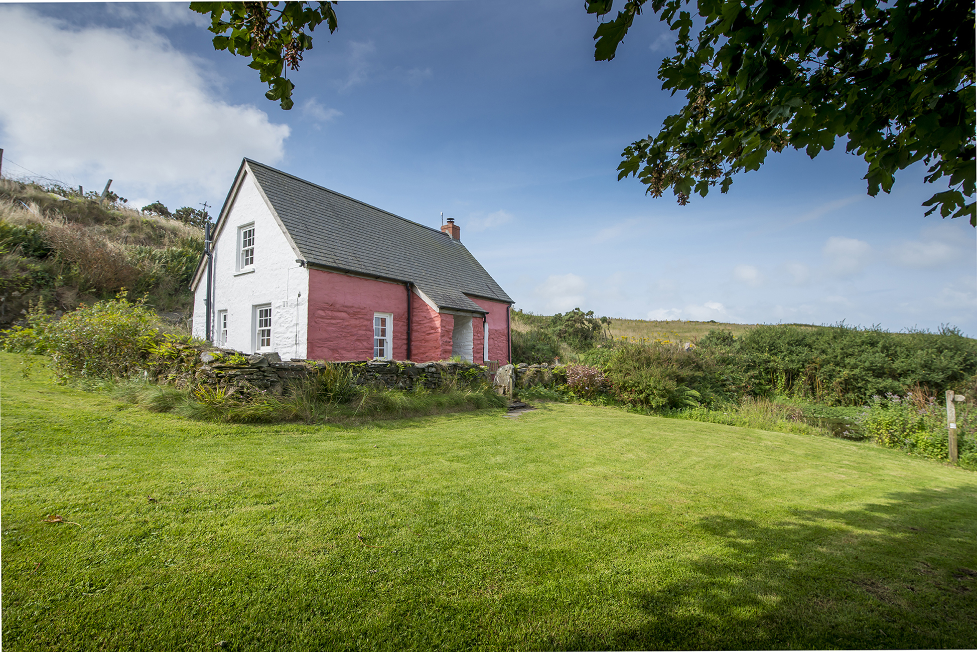 The Nant | Holiday Cottage in Abereiddy | Coastal Cottages