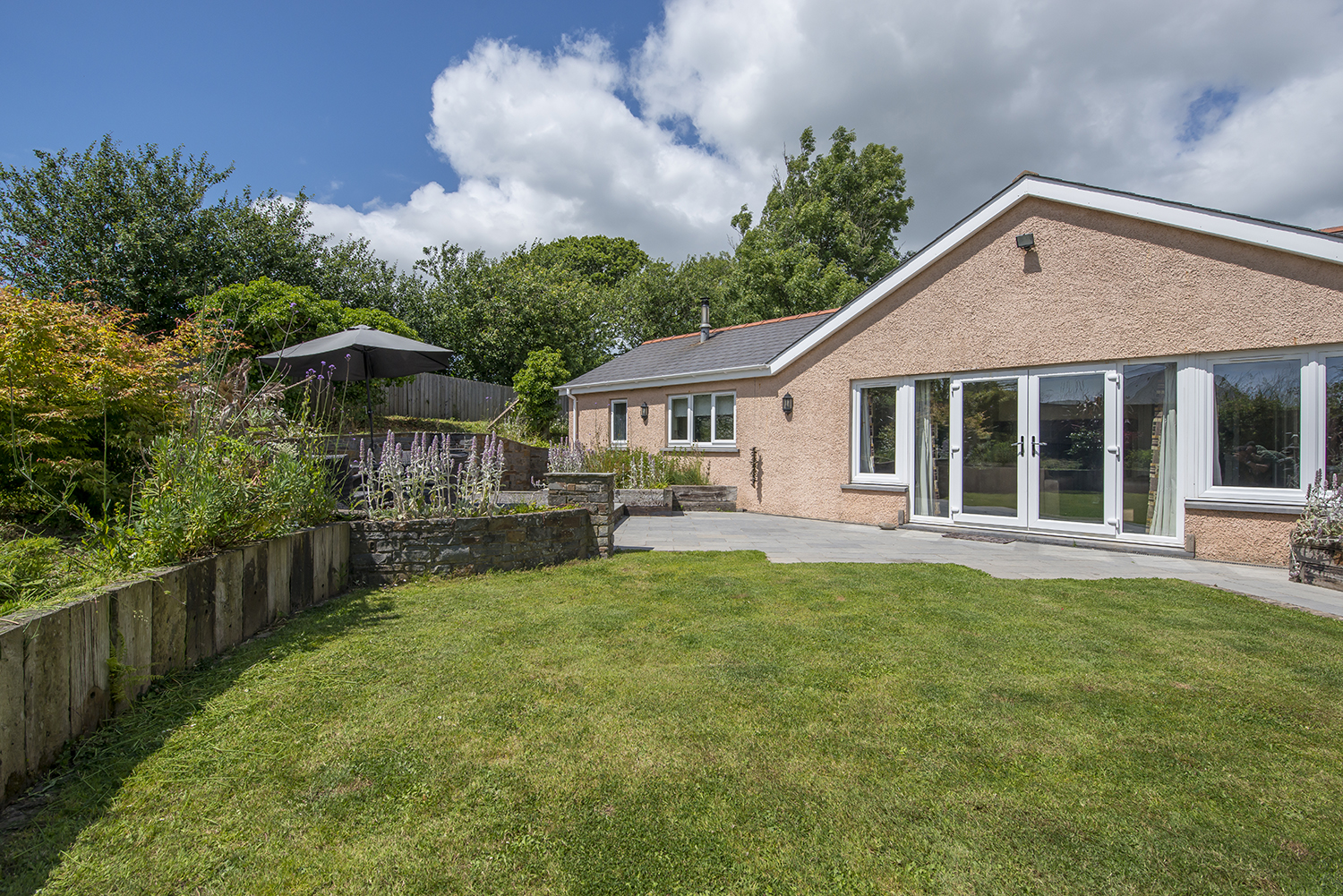 1 Homecroft Bungalows | Holiday Cottage in Saundersfoot | Coastal Cottages