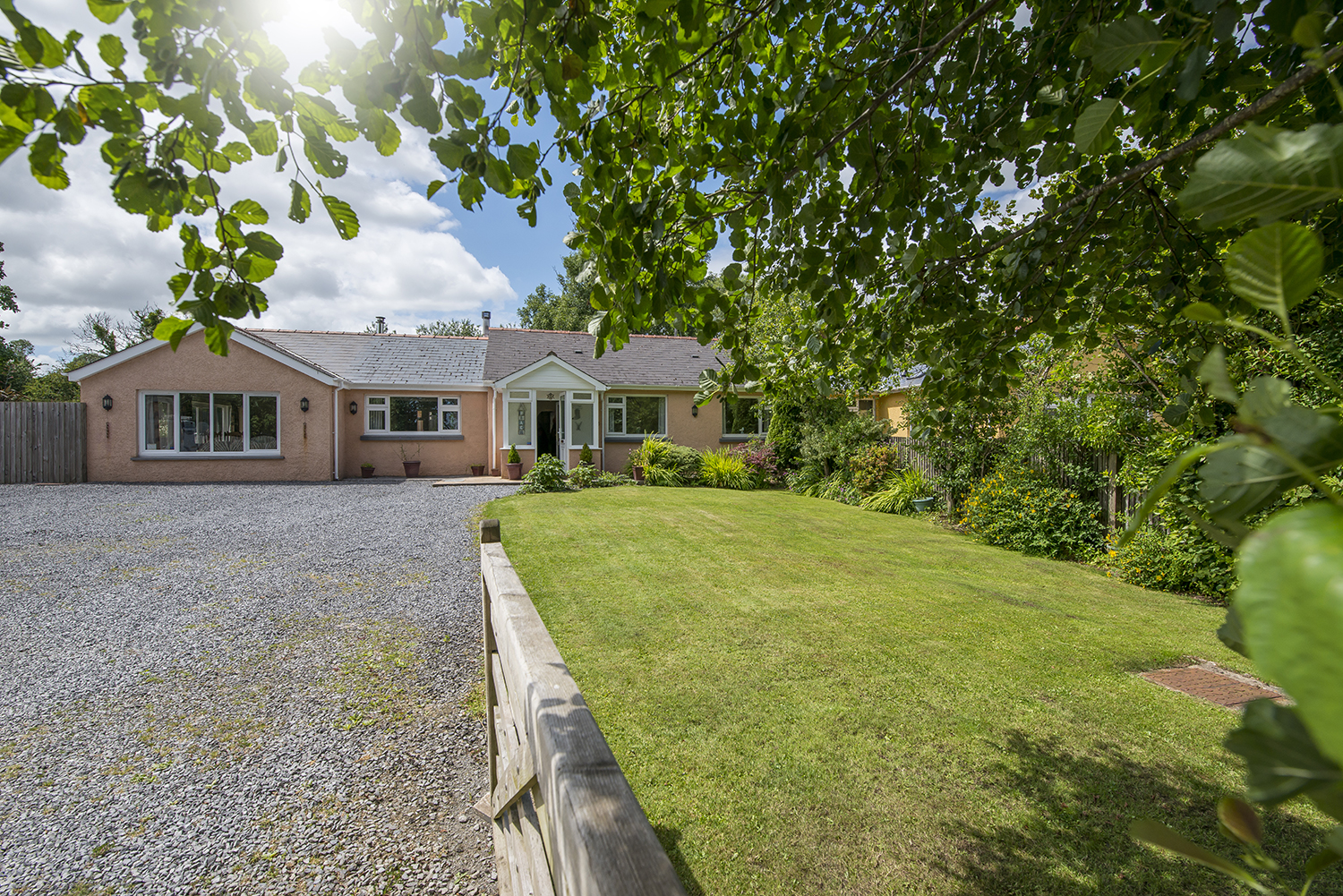 1 Homecroft Bungalows | Holiday Cottage in Saundersfoot | Coastal Cottages