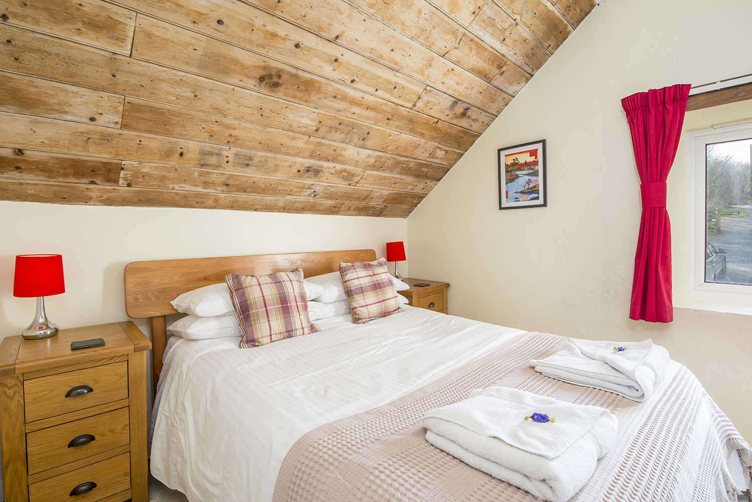 Pwll Cottage | Holiday Cottage in Marros | Coastal Cottages