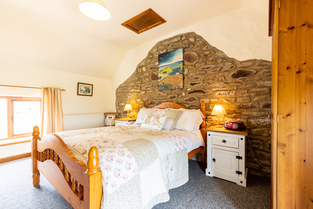 Coachmans Cottage | Holiday Cottage in Nr St Brides | Coastal Cottages