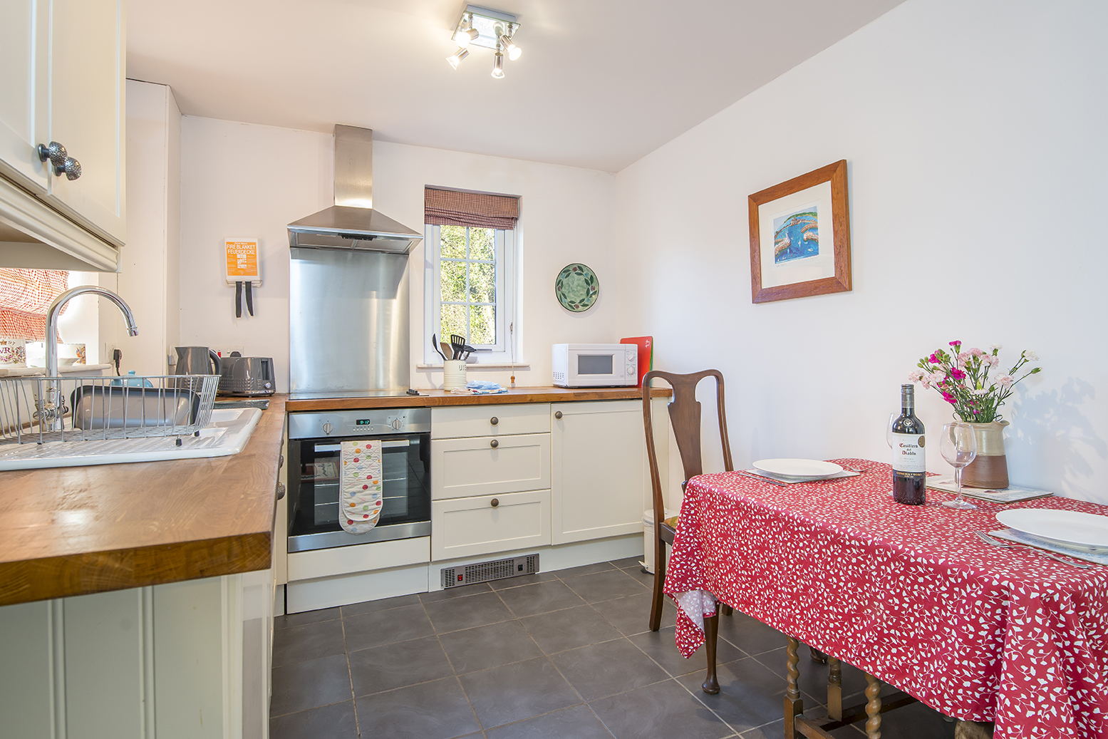 Llanmill Cottage | holiday home in Llanmill, Nr Narberth | Coastal Cottages